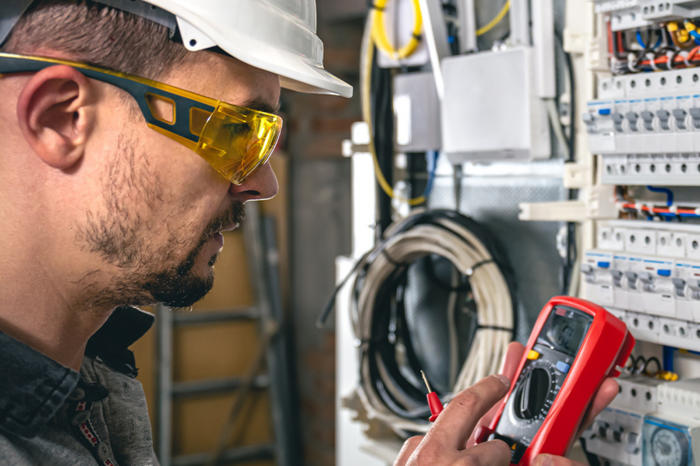 Model DM-895 Automotive DMM – PDI meters